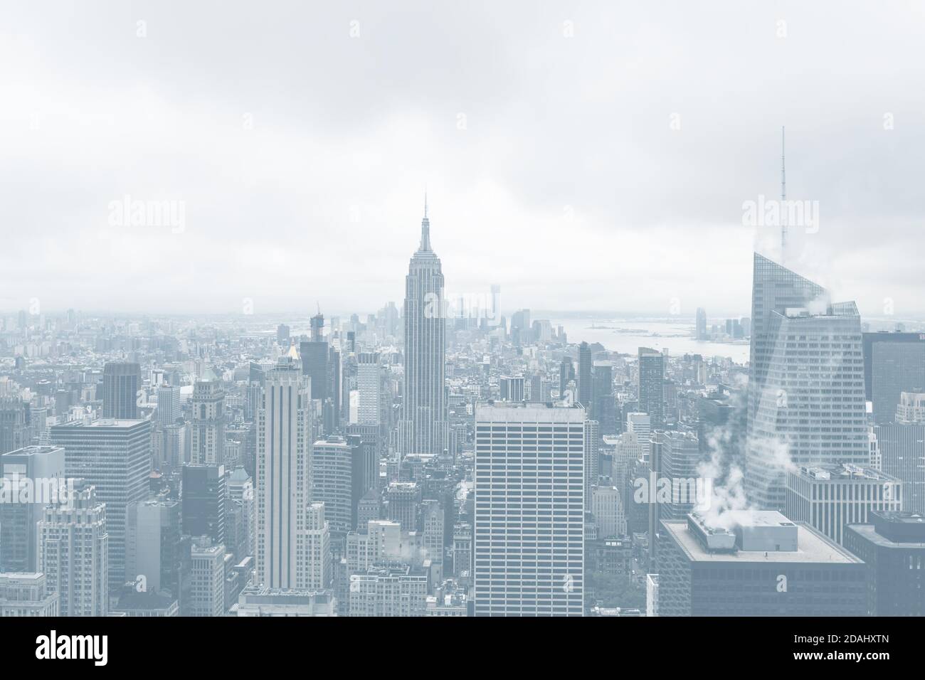 Birds eye view of manhattan hi-res stock photography and images - Alamy