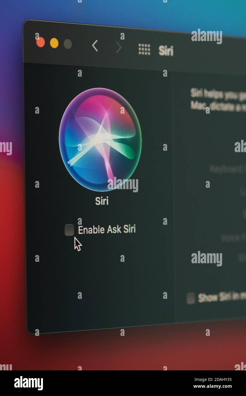 Siri logo hi-res stock photography and images - Alamy