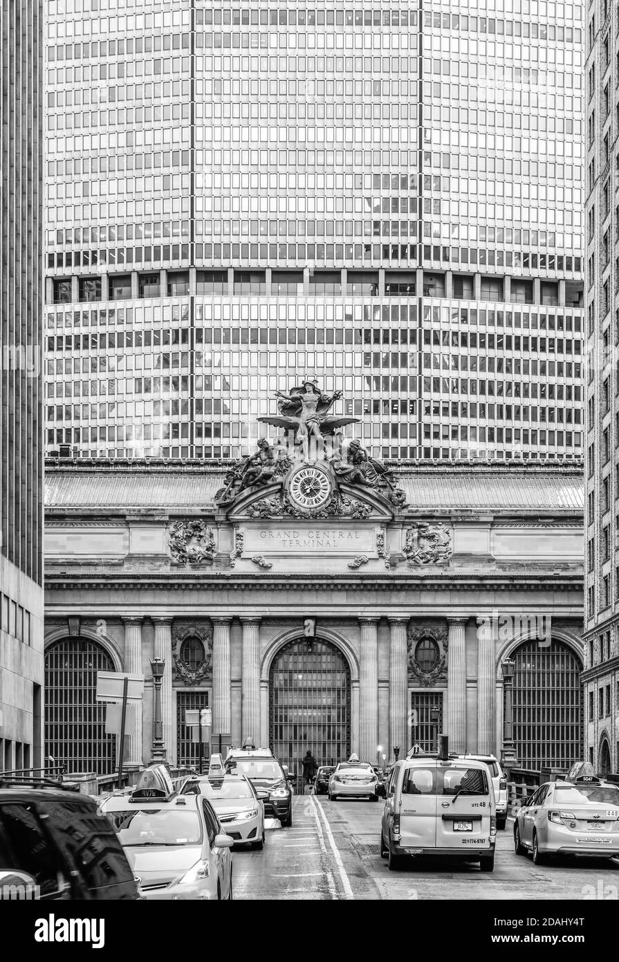 Building exterior ground front Black and White Stock Photos & Images ...