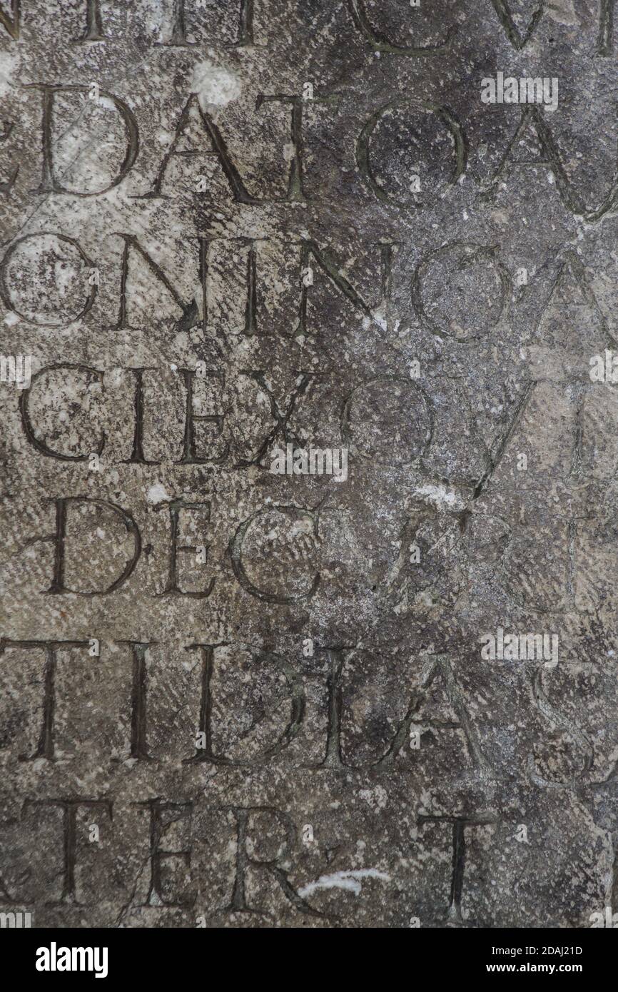 Roman text hi-res stock photography and images - Alamy