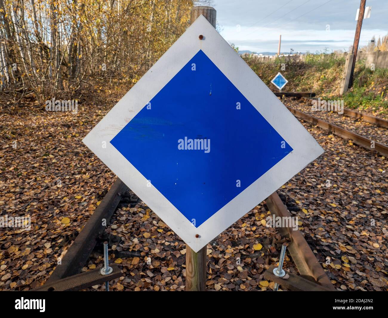 Wooden buffer stop blue hi-res stock photography and images - Alamy