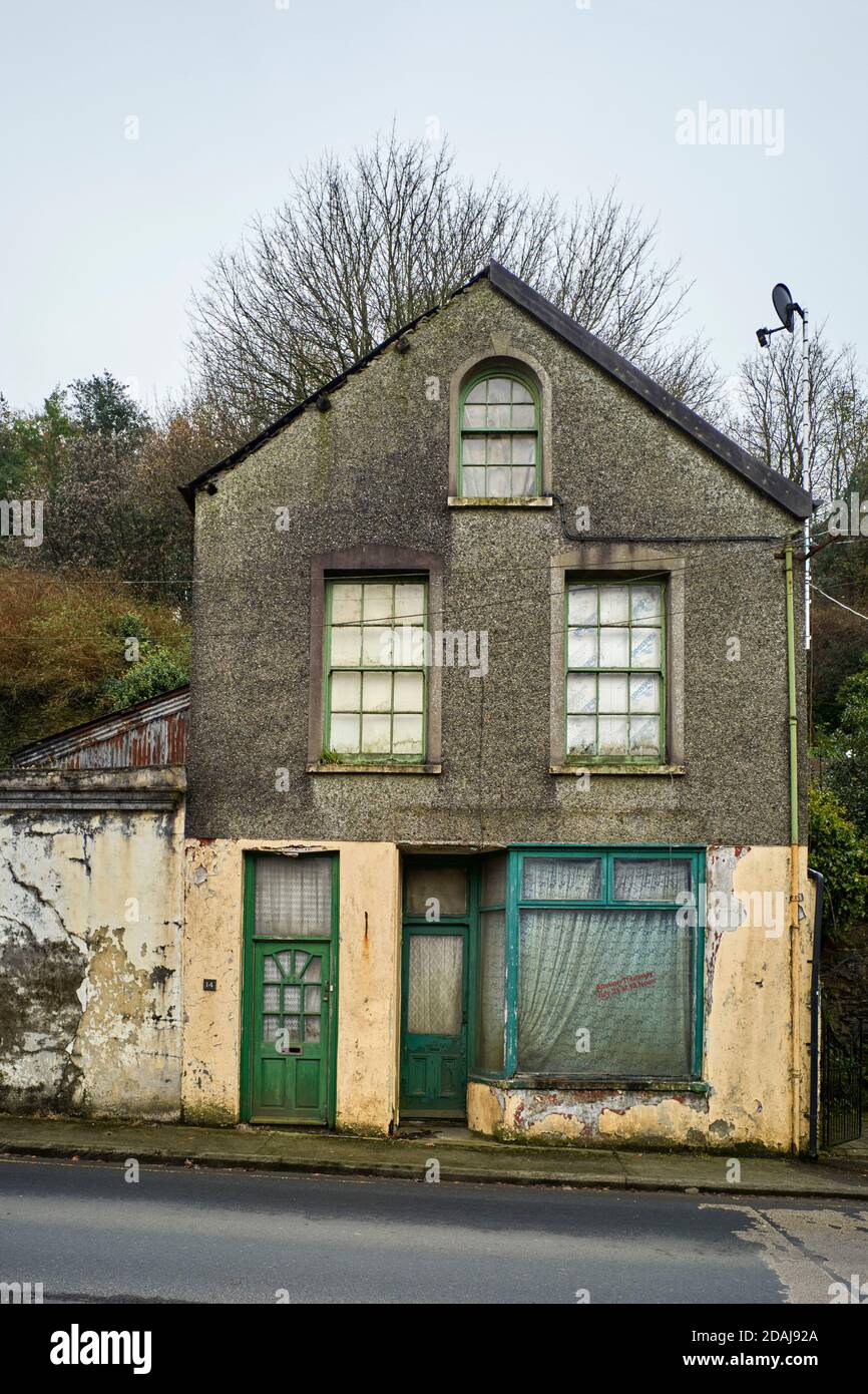 Half finished building hi-res stock photography and images - Alamy