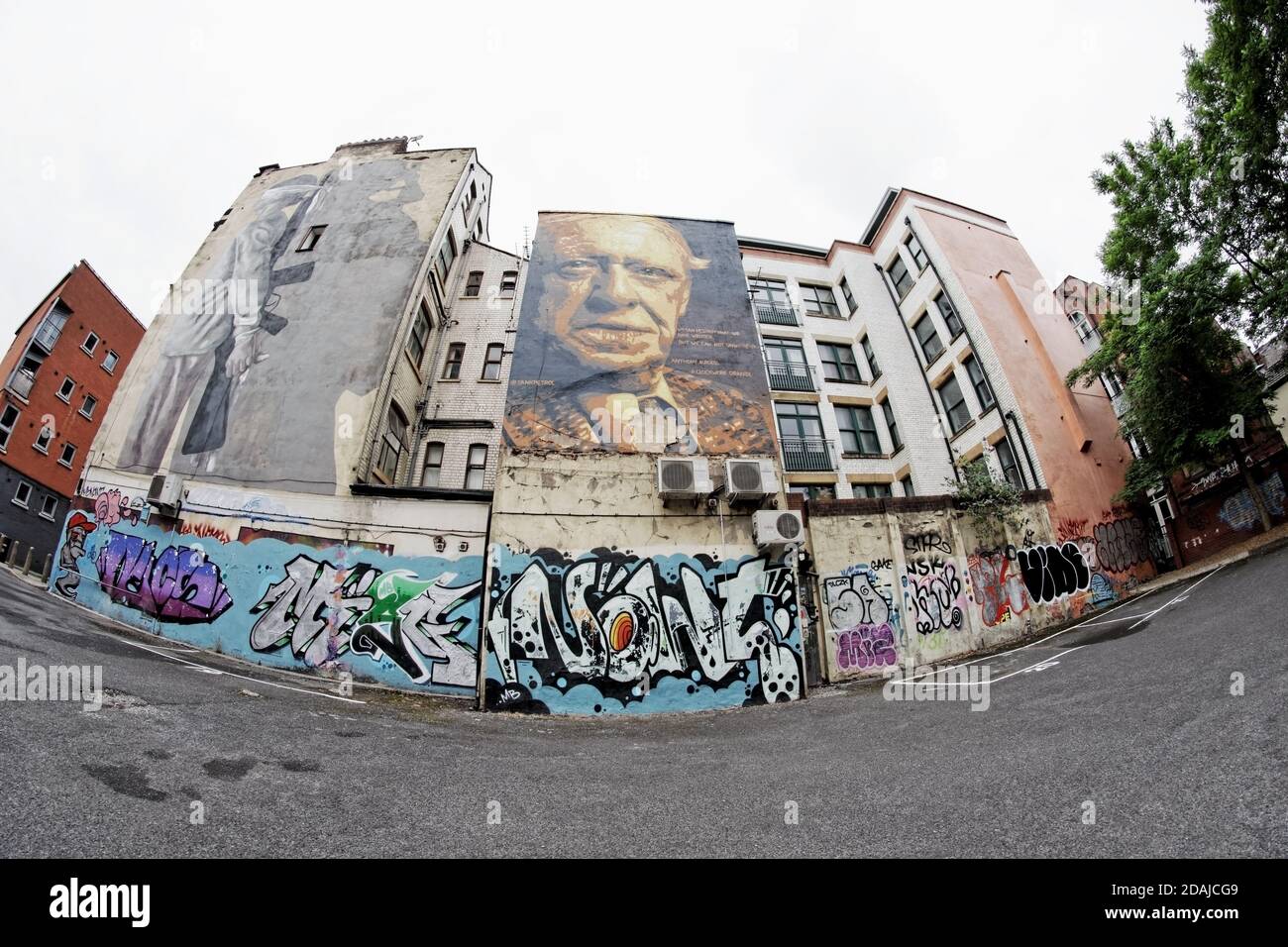 Manchester wall hi-res stock photography and images - Alamy