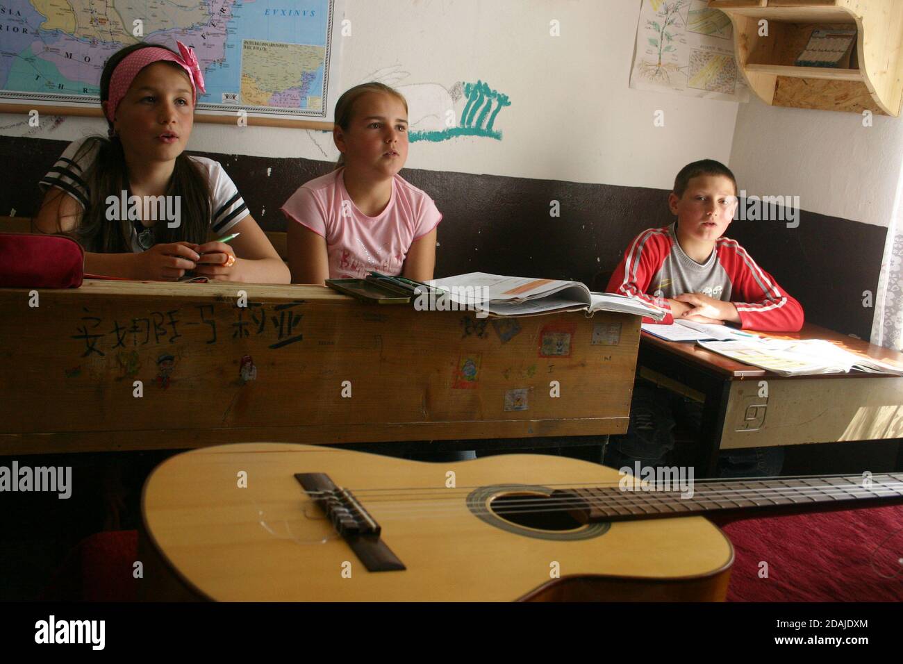 Romania school class hi-res stock photography and images - Alamy