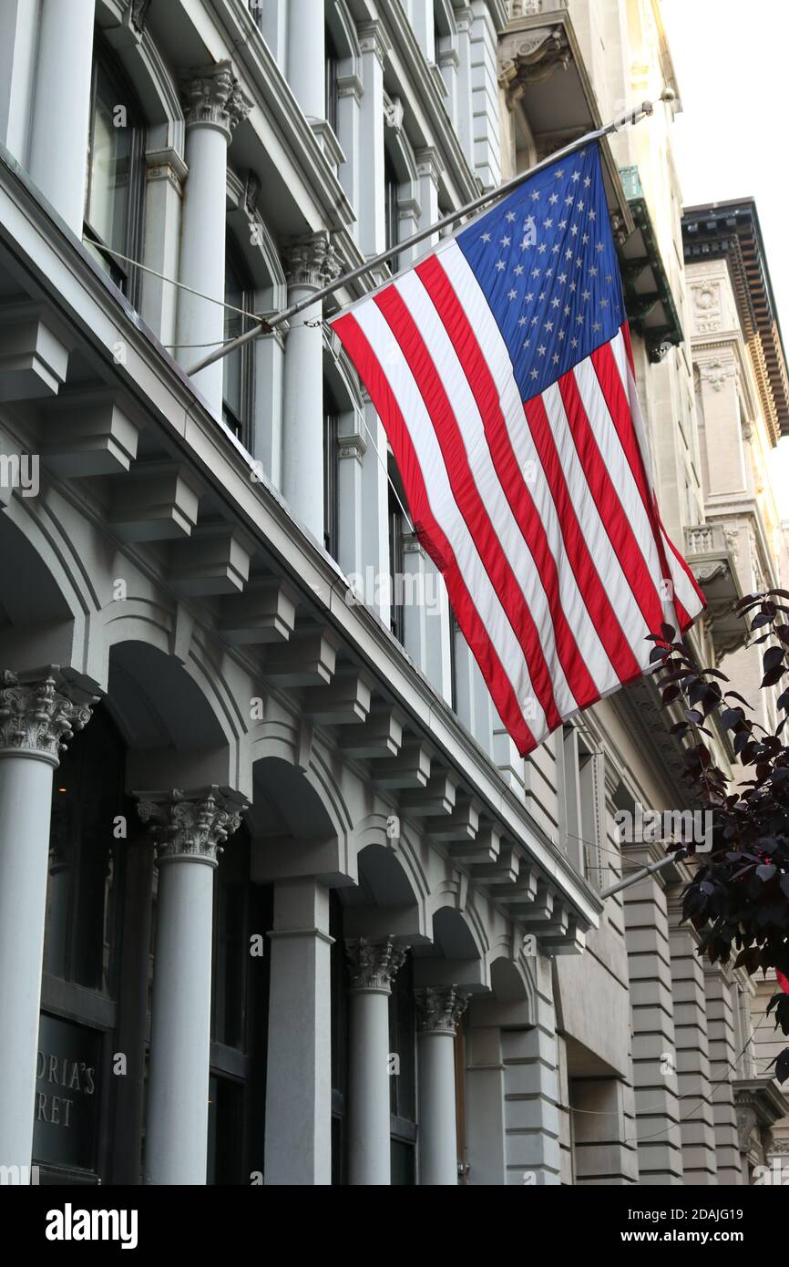 New York City Manhattan American Flag Flying Stock Photo - Alamy