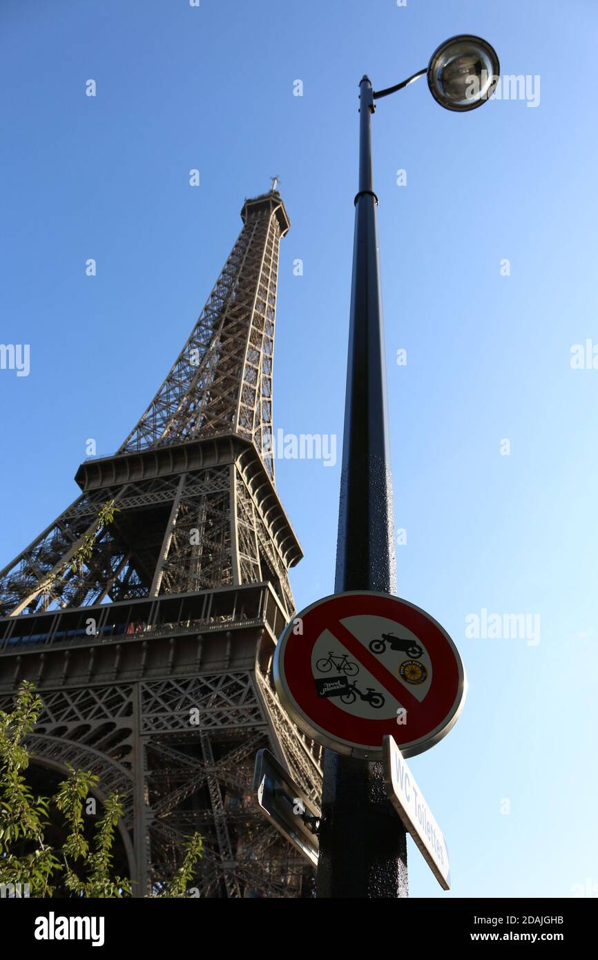 Paris Eiffel Tower with Light Pole under Blue Sky Stock Photo - Alamy