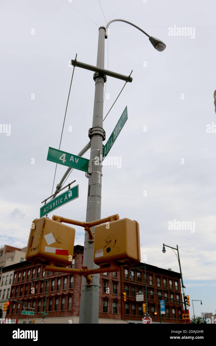 New York City 4Av Atlantic Av Sign Light Pole Stock Photo - Alamy