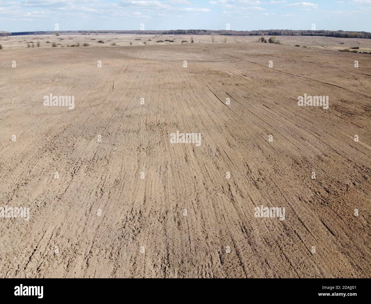 Empty farmland landscape hi-res stock photography and images - Alamy
