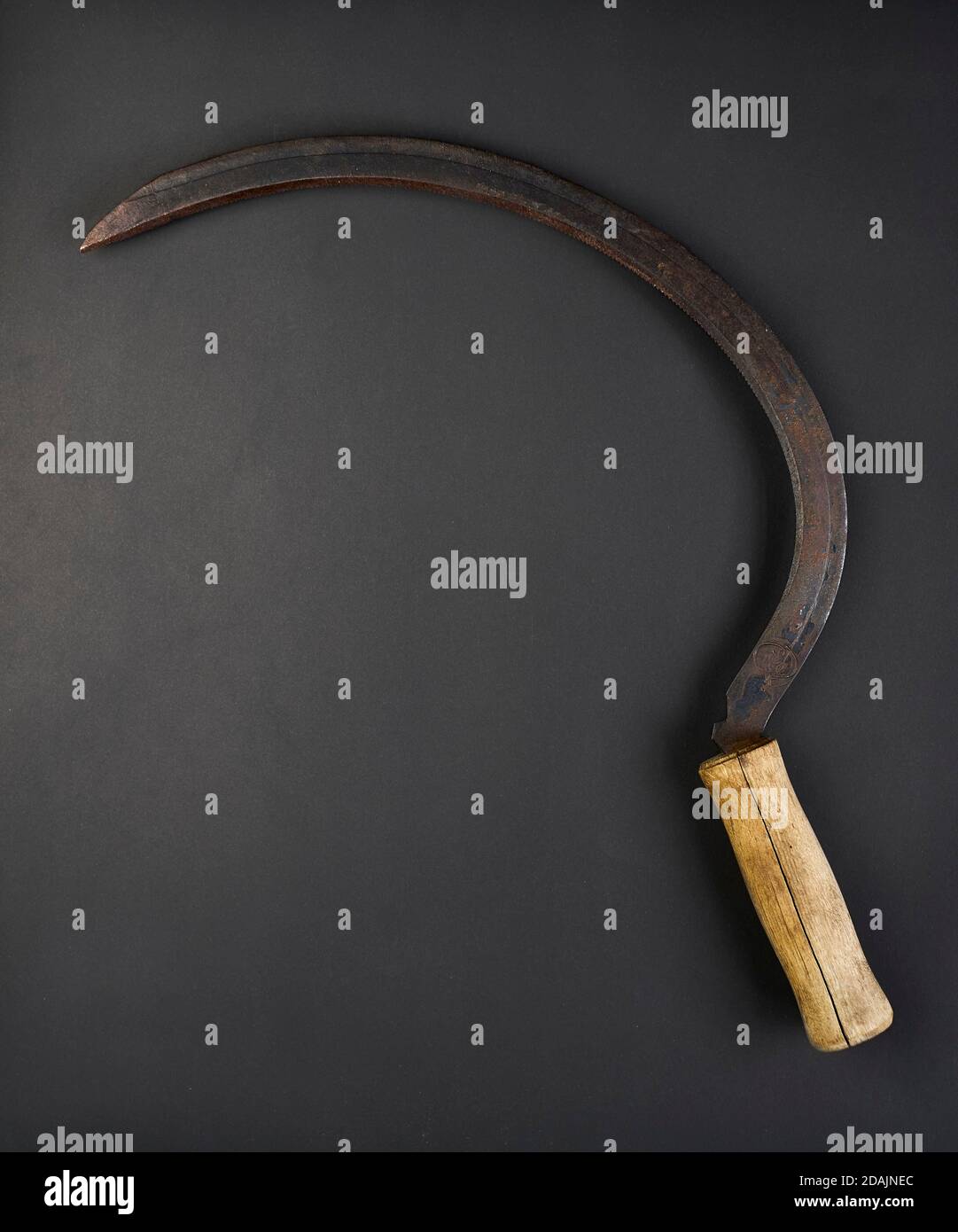 Hand sickle hi-res stock photography and images - Alamy