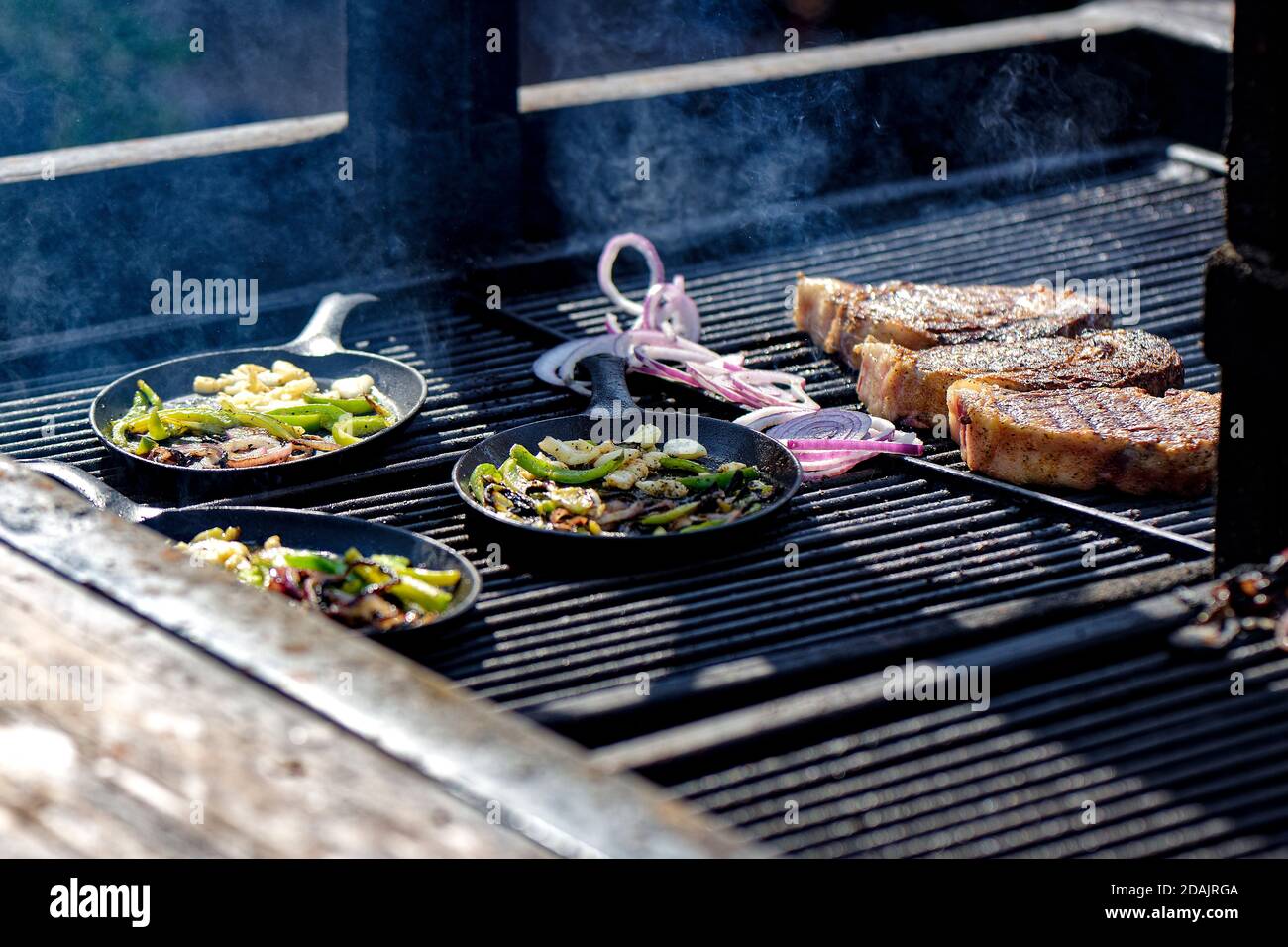 Sizzling grill hi-res stock photography and images - Alamy