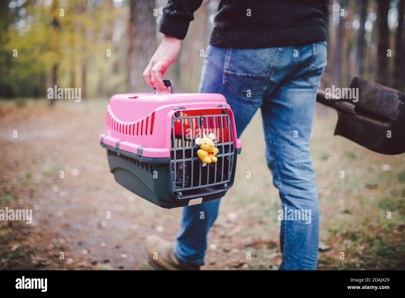 Dead body carrier hi-res stock photography and images - Alamy