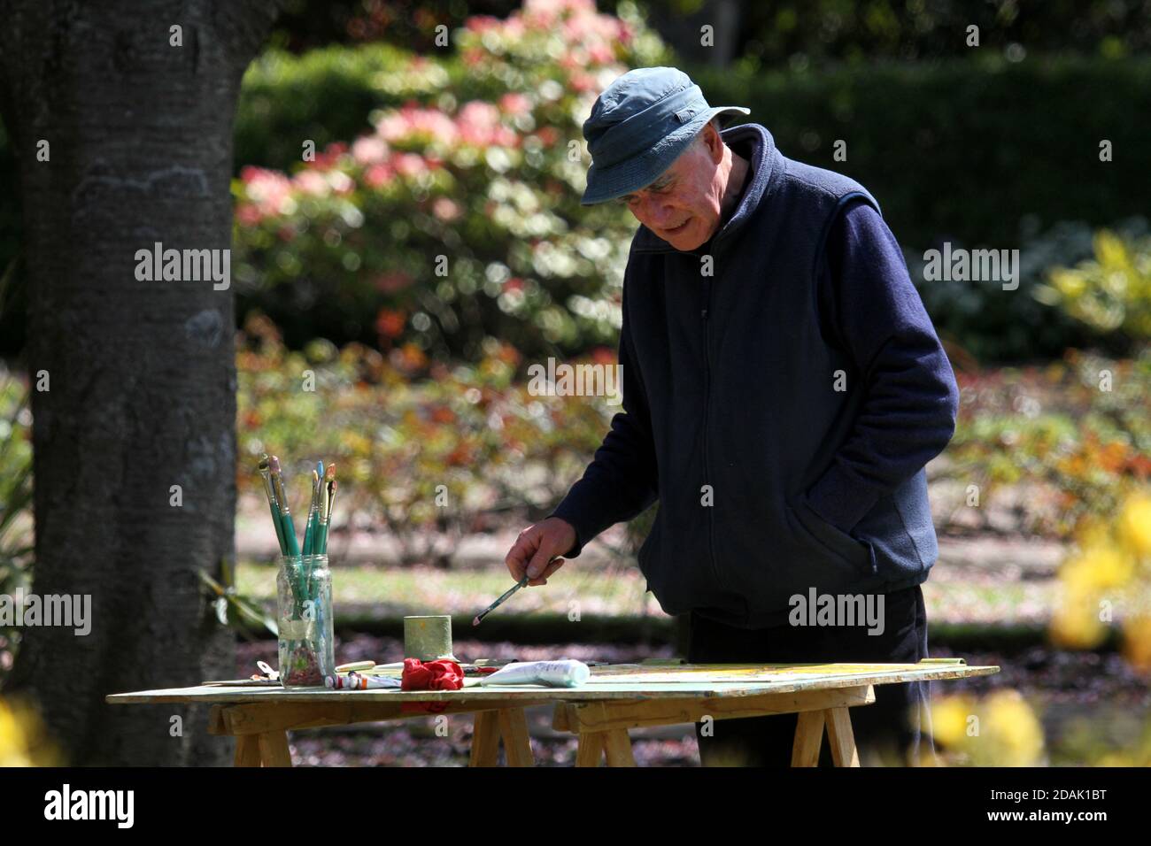 Girvan Artist James Harrigan at work in Orchard Gardens Girvan, South ...