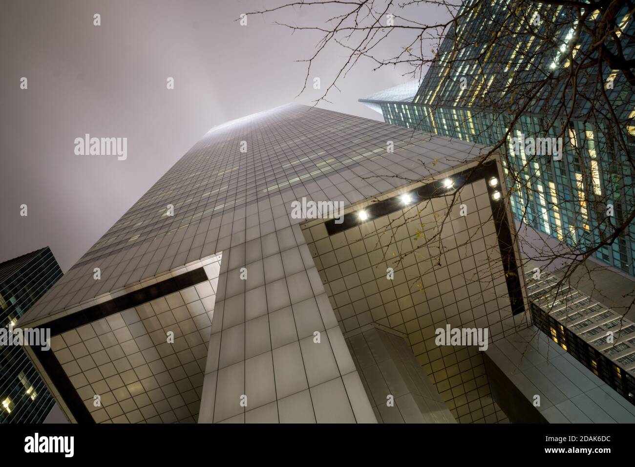 Manhattan building looking up from below Stock Photo - Alamy