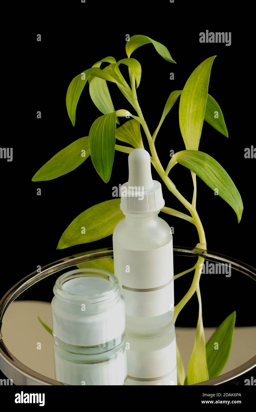 Sample bottles hi-res stock photography and images - Alamy