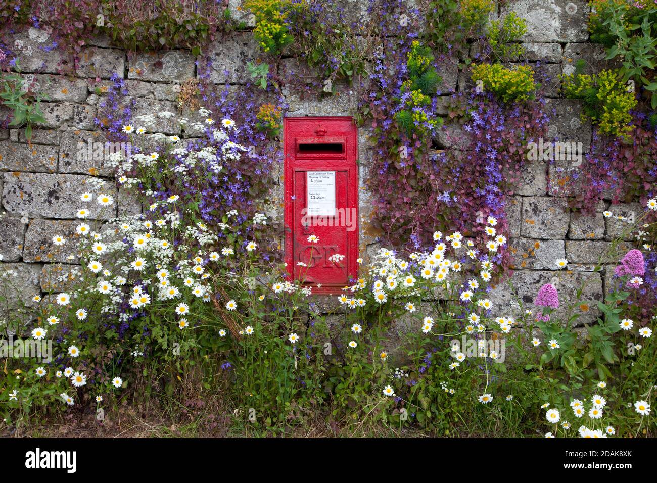 Georgian post box hi-res stock photography and images - Alamy
