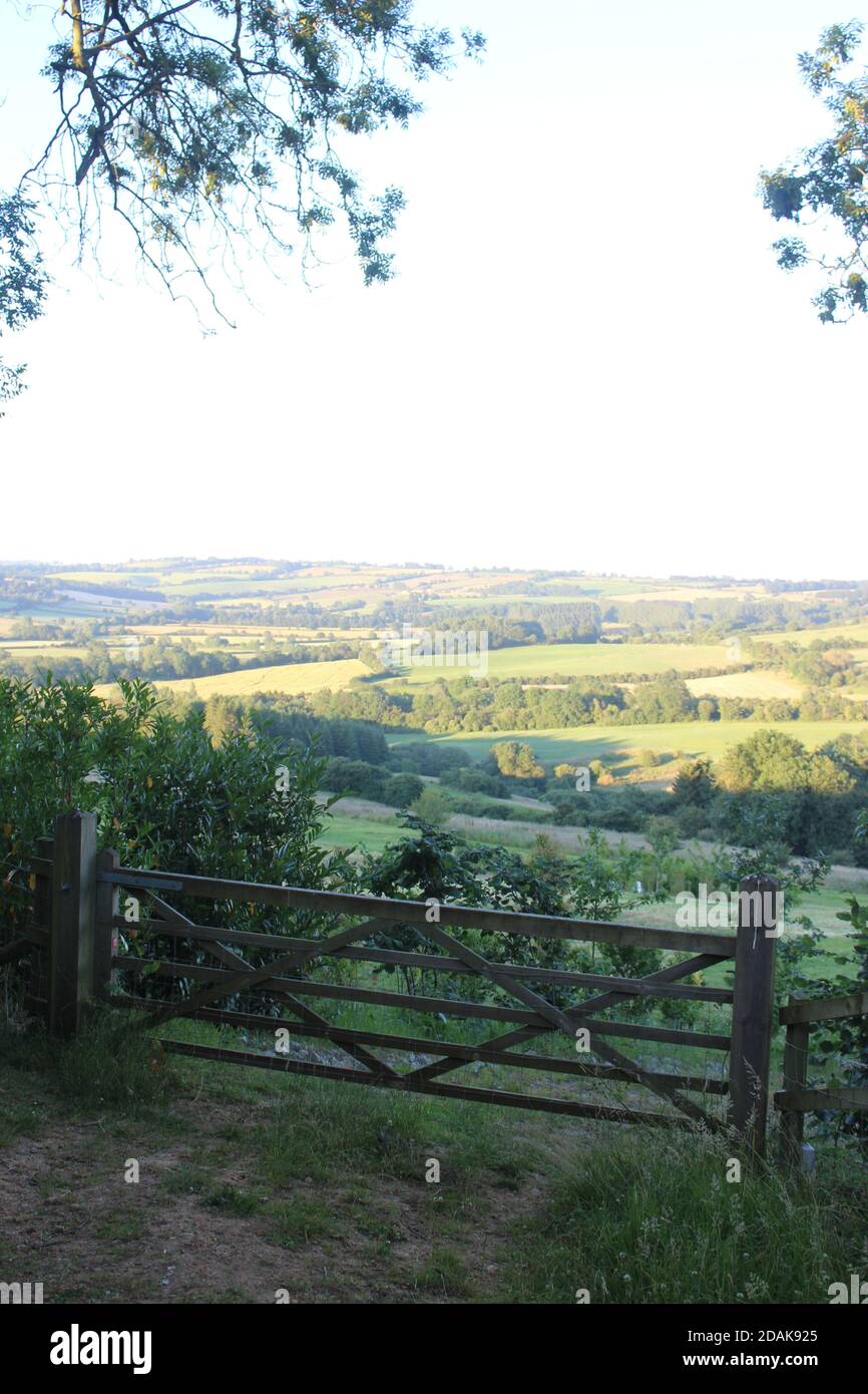 Cotswold summer evening hi-res stock photography and images - Alamy