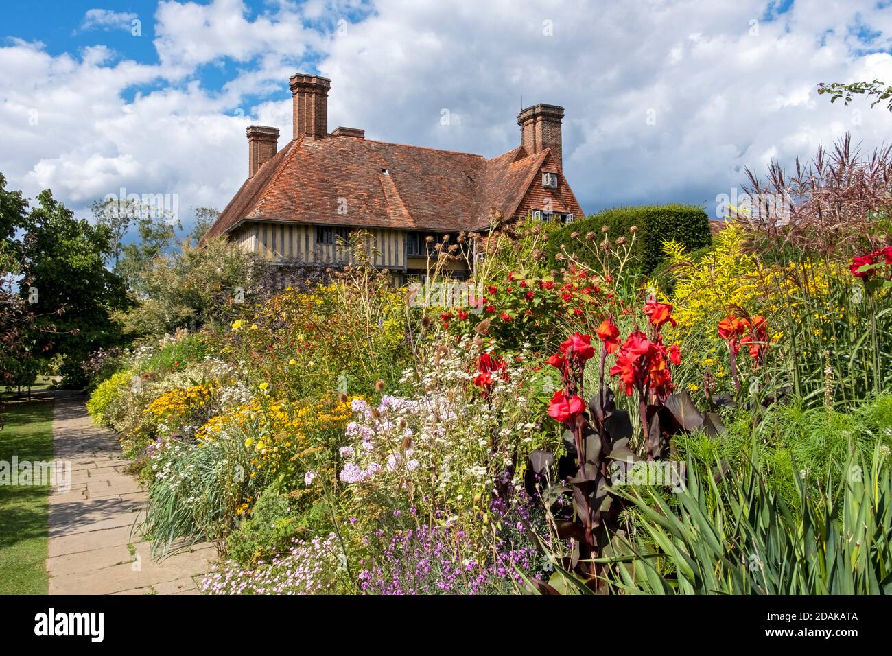 Great dixter late summer hi-res stock photography and images - Alamy