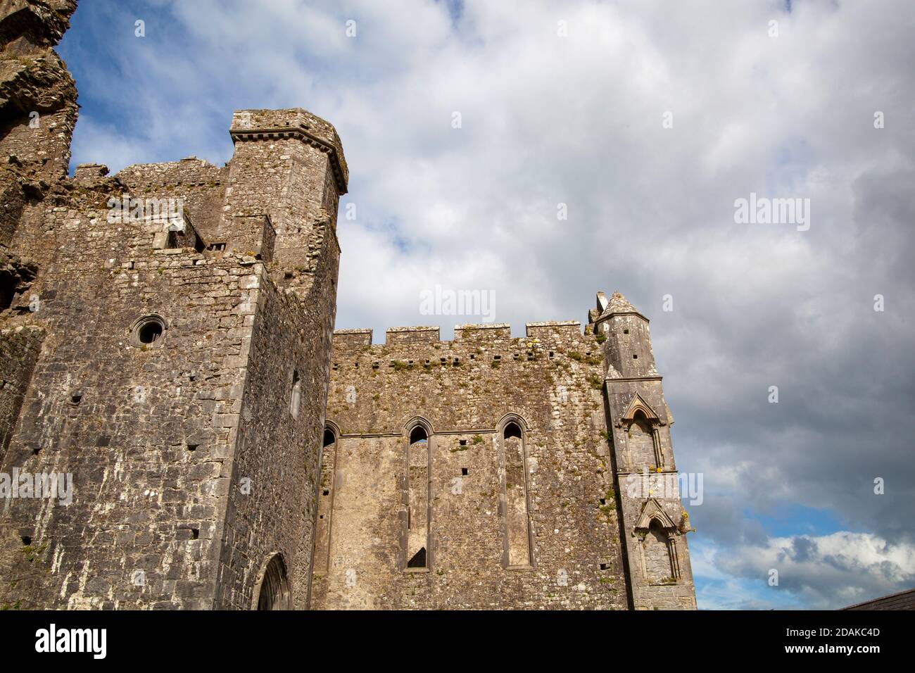 Beautiful rock cashel castle hi-res stock photography and images - Alamy