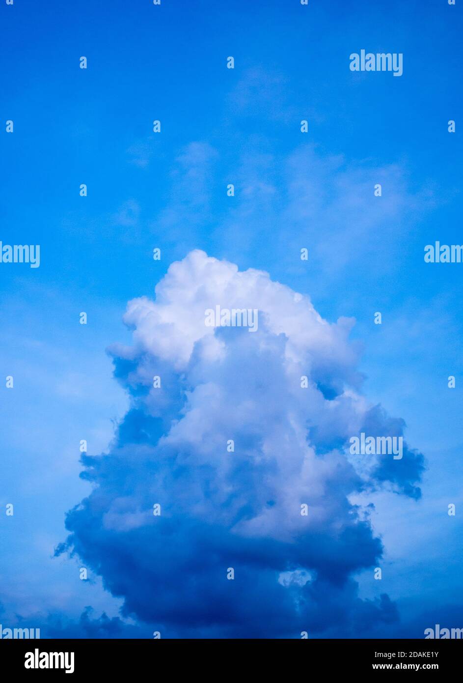 Rainy cloud hi-res stock photography and images - Alamy