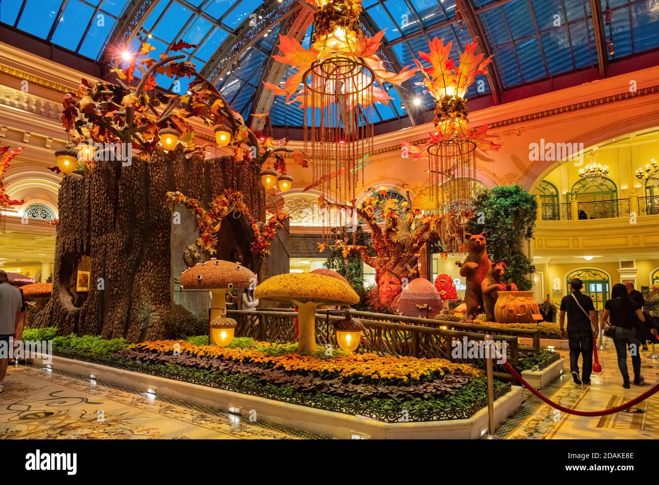 Las Vegas, OCT 30, 2020 - Autumn theme of the famous Bellagio ...