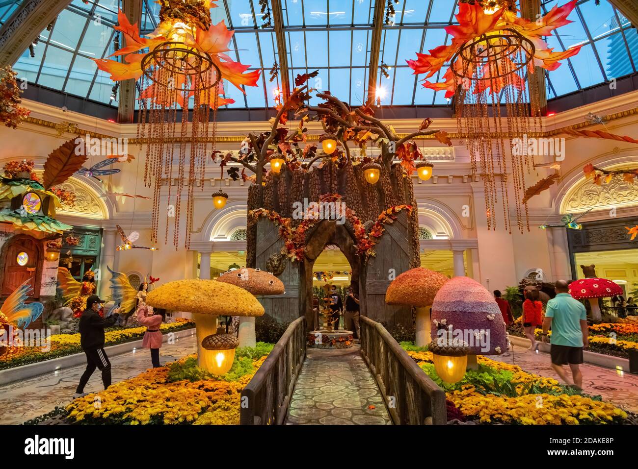 Las Vegas, OCT 30, 2020 - Autumn theme of the famous Bellagio ...