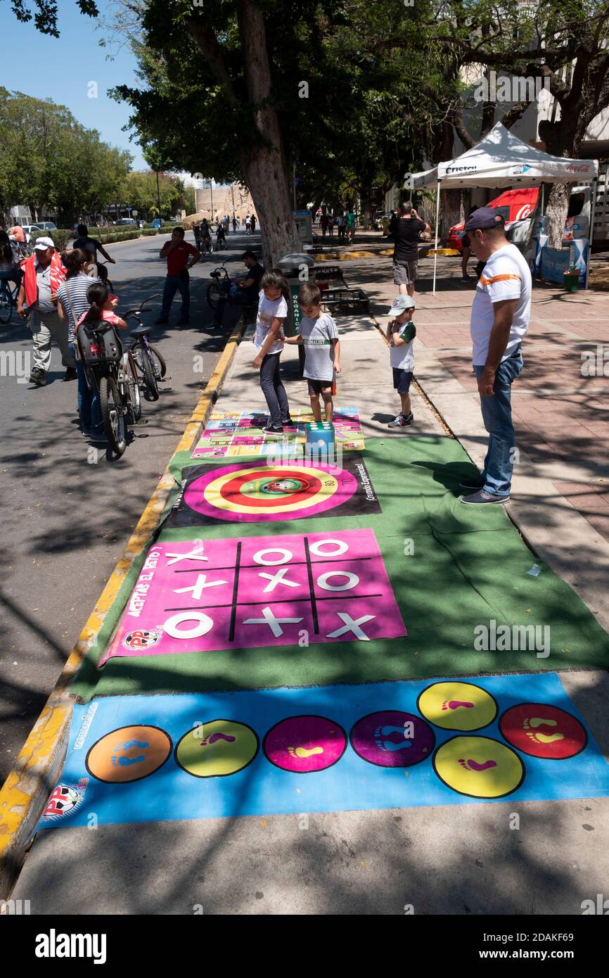 Children mexico games hi-res stock photography and images - Alamy