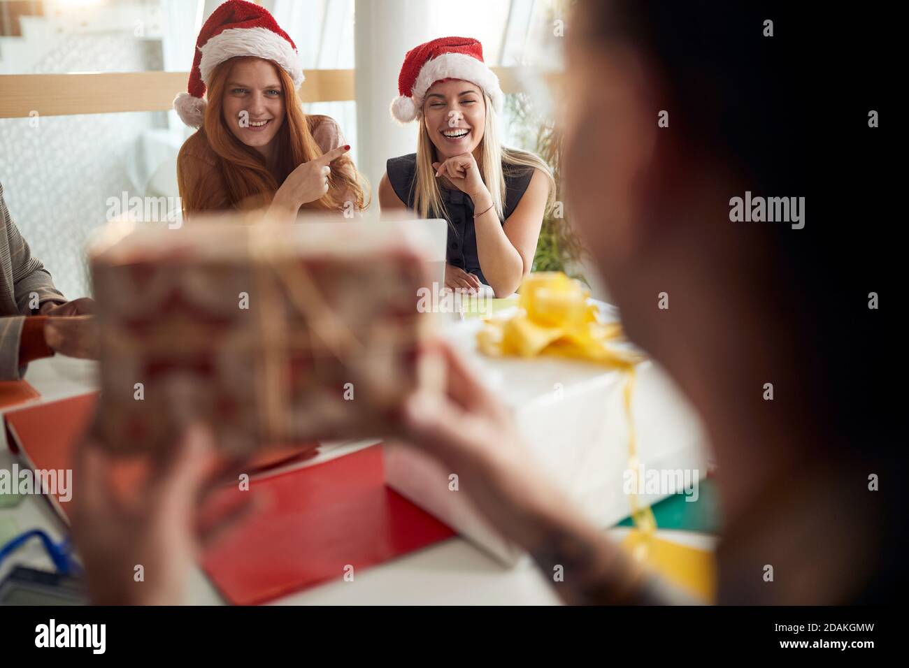 Giving presents hi-res stock photography and images - Alamy