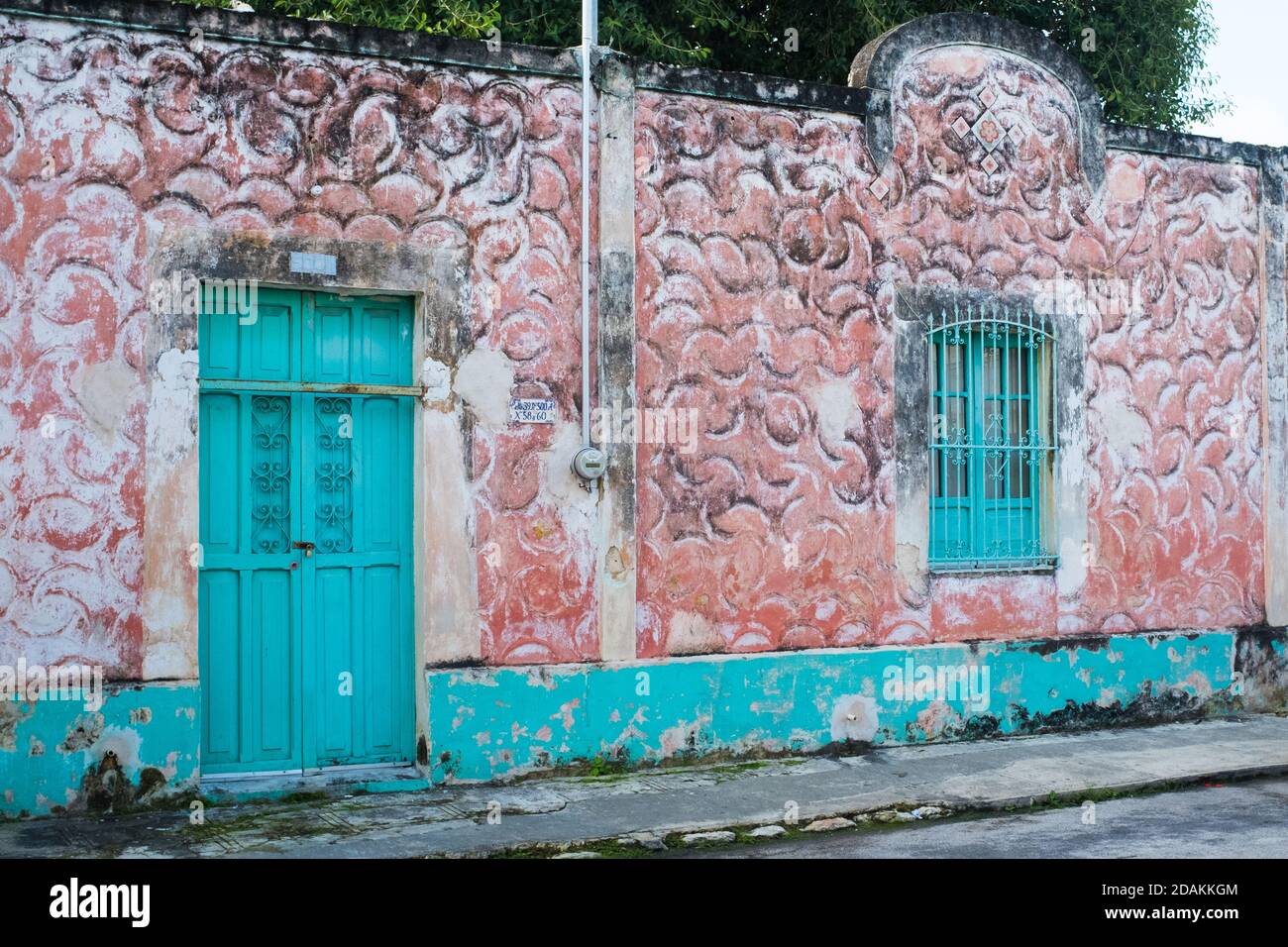 Facade of a house in the city center of Merida Mexico Stock Photo - Alamy