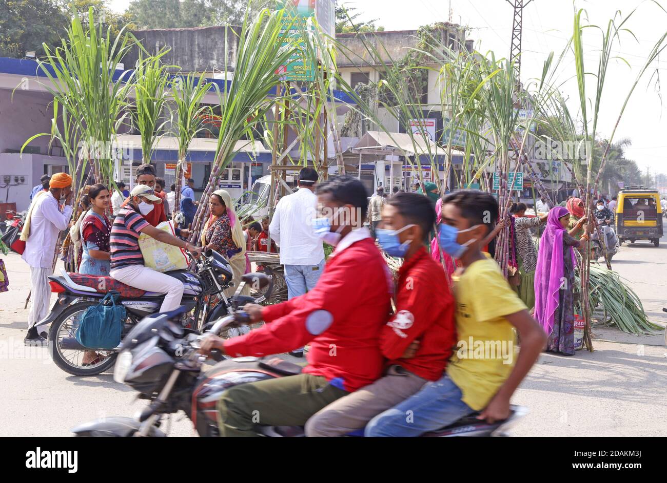Beawar, Rajasthan, India, Nov. 13, 2020: Rajasthani people buys ...
