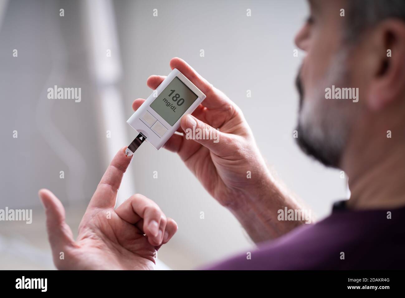 Glucometer hi-res stock photography and images - Alamy