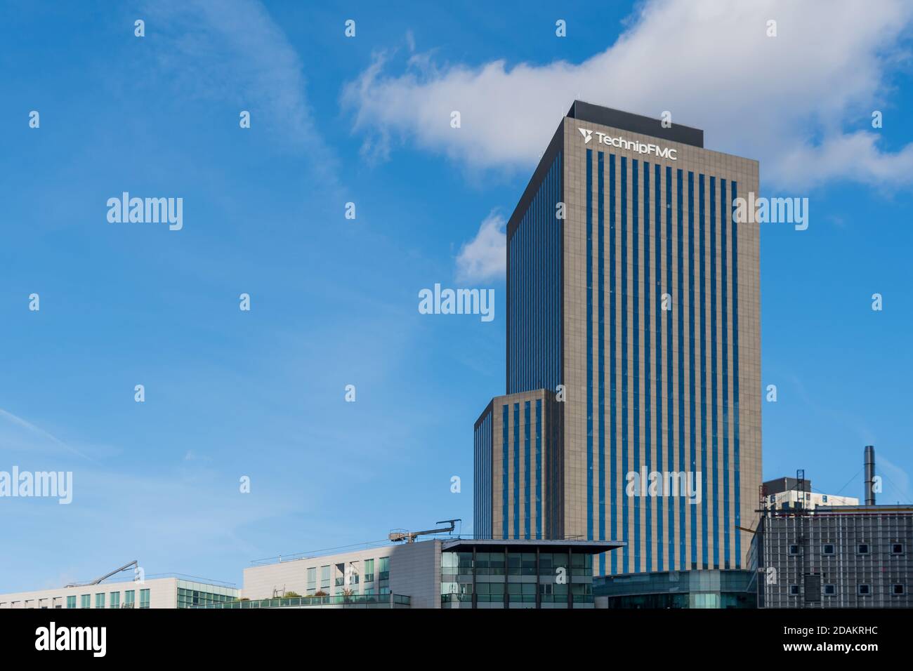 Technip building la defense business hi-res stock photography and ...