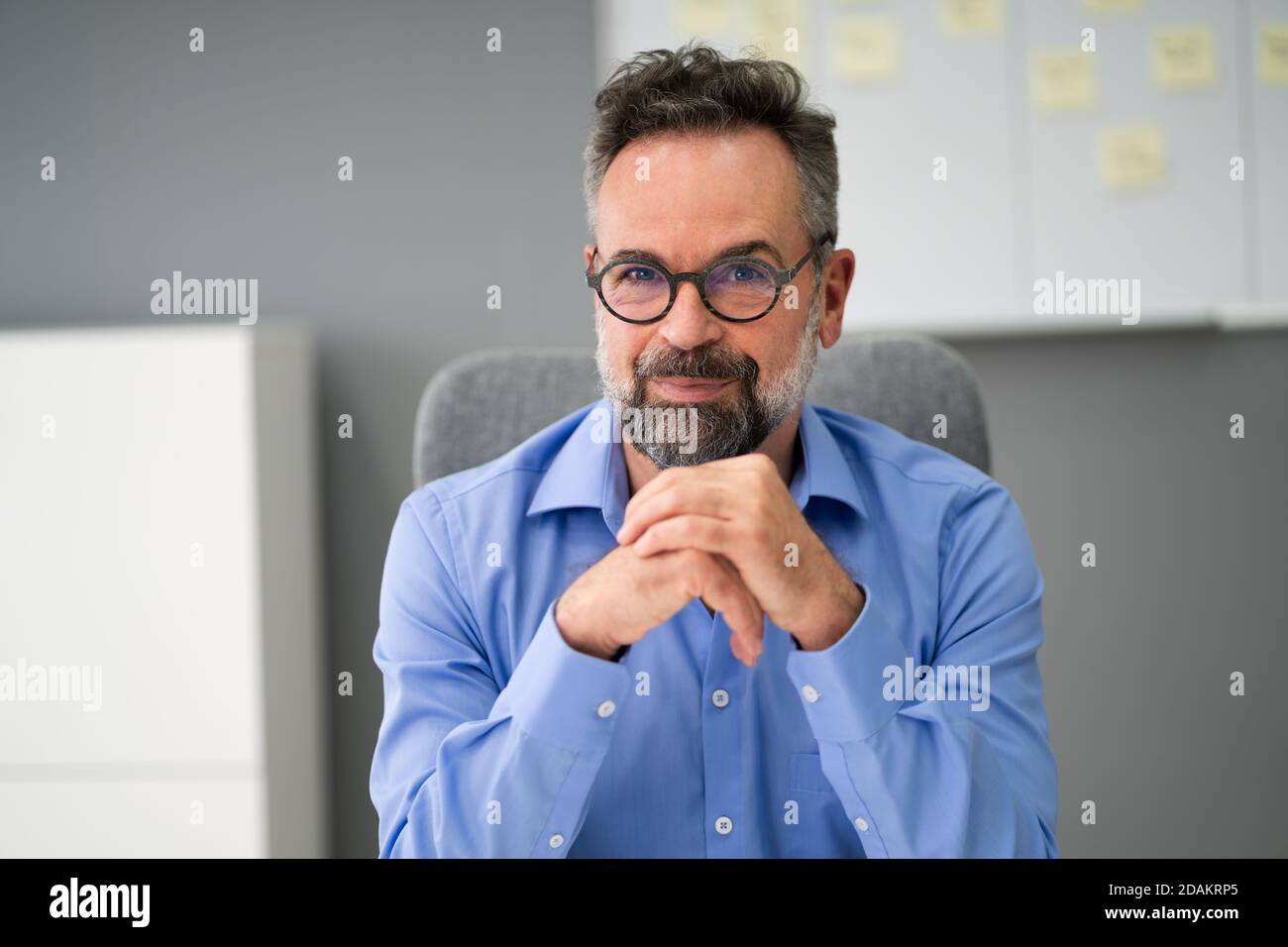 Casual conference meeting hi-res stock photography and images - Alamy