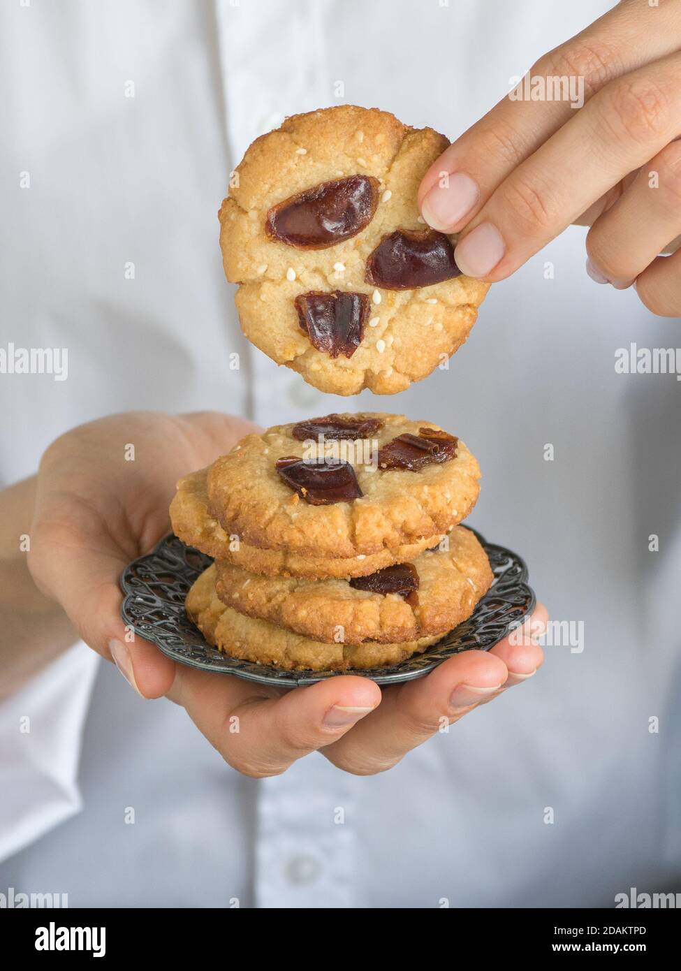 Hand held treat hi-res stock photography and images - Alamy
