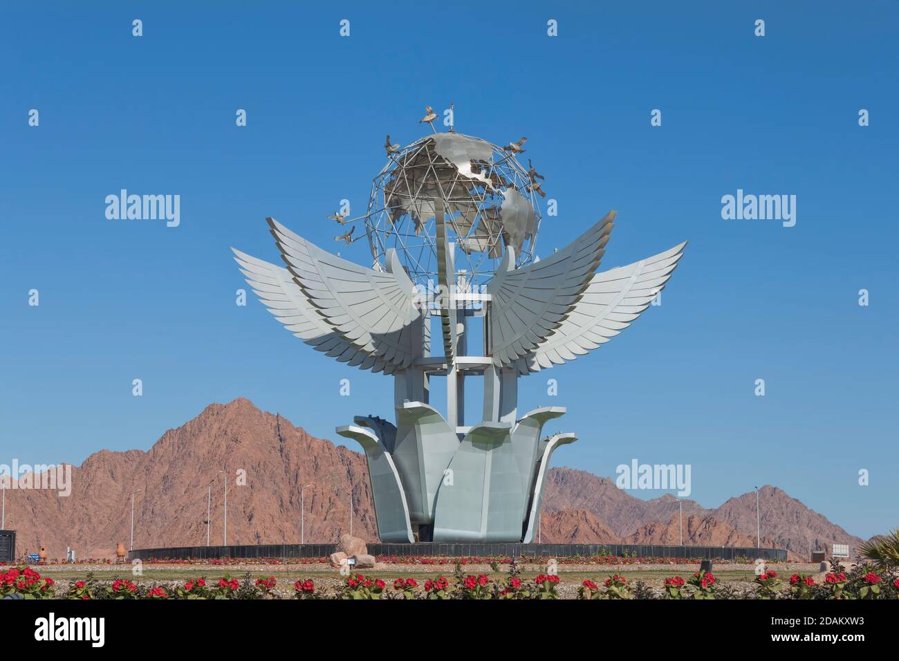 SHARM EL SHEIKH, EGYPT - JANUARY 29, 2018: Sculpture Peace Sign in ...