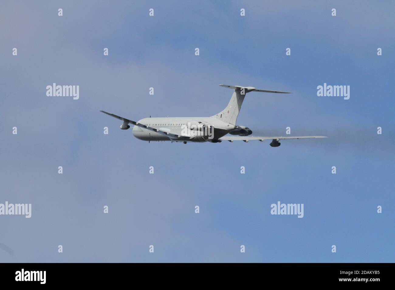 Refuelling sortie hi-res stock photography and images - Alamy