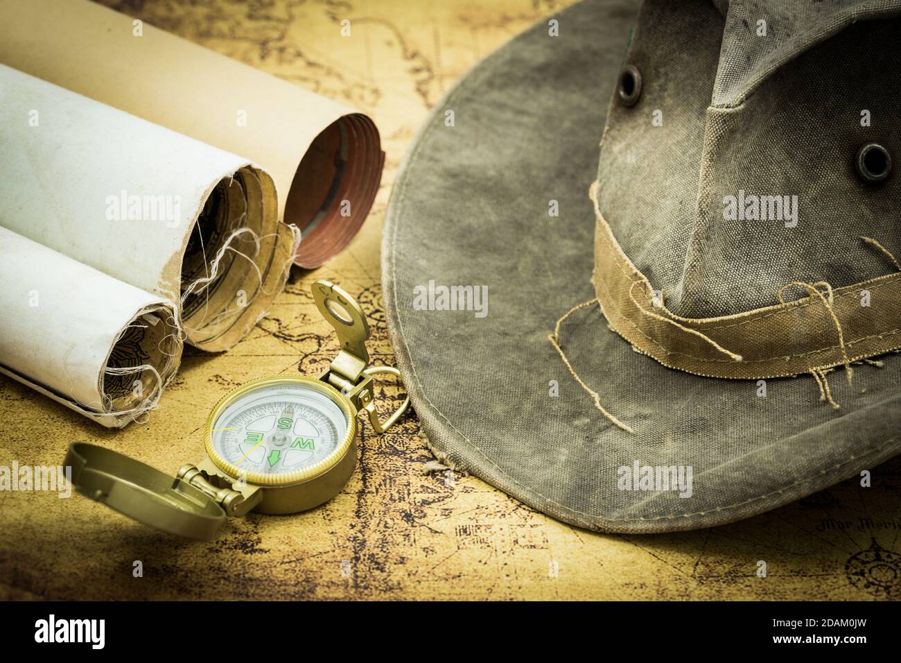 Antique world map expeditions hi-res stock photography and images - Alamy