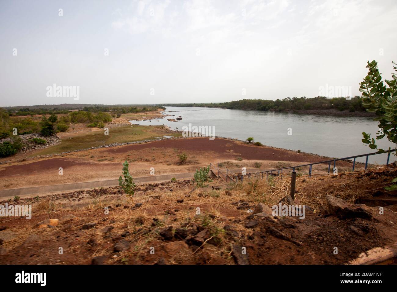 River niger dam hi-res stock photography and images - Alamy