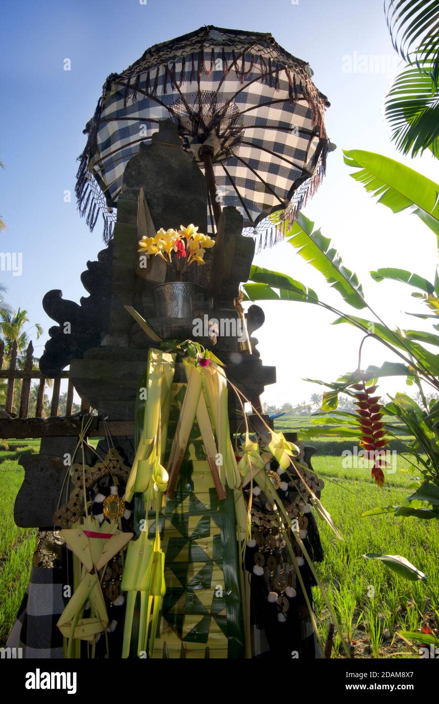Ubud shrine hi-res stock photography and images - Alamy