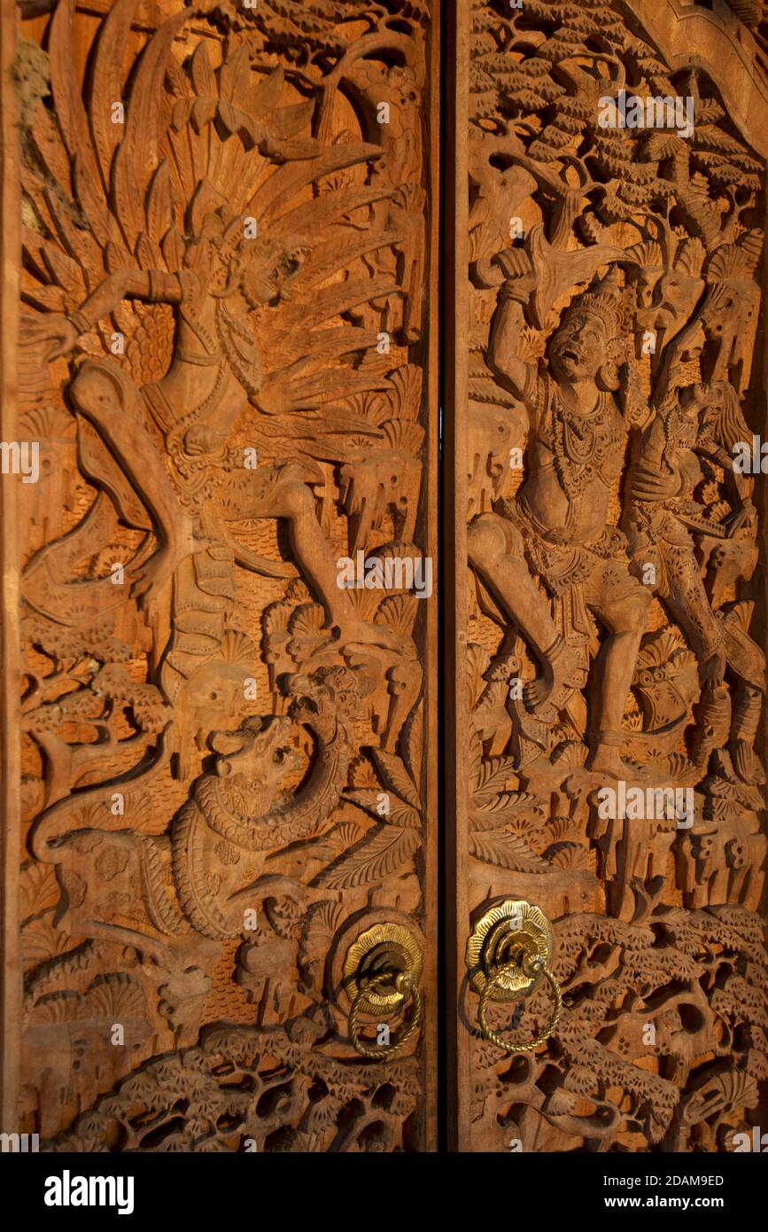 Bali Wood Carving High Resolution Stock Photography and Images - Alamy
