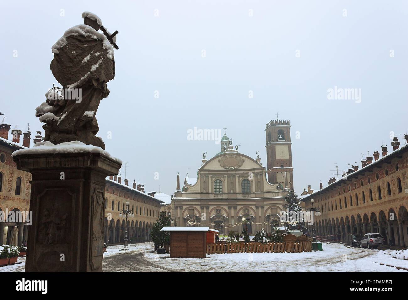 A walk in the historic center of vigevano with views of the Piazza ...