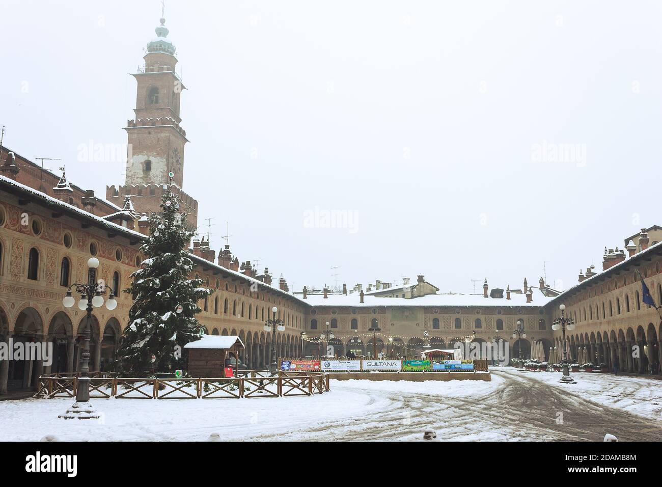 Vigevano castle hi-res stock photography and images - Alamy