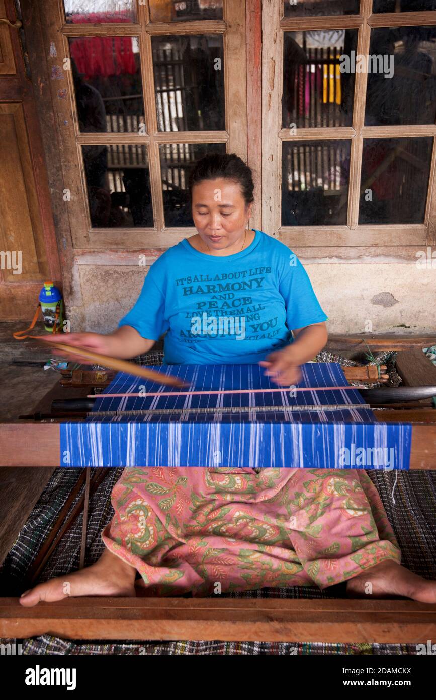 Backstrap hi-res stock photography and images - Alamy