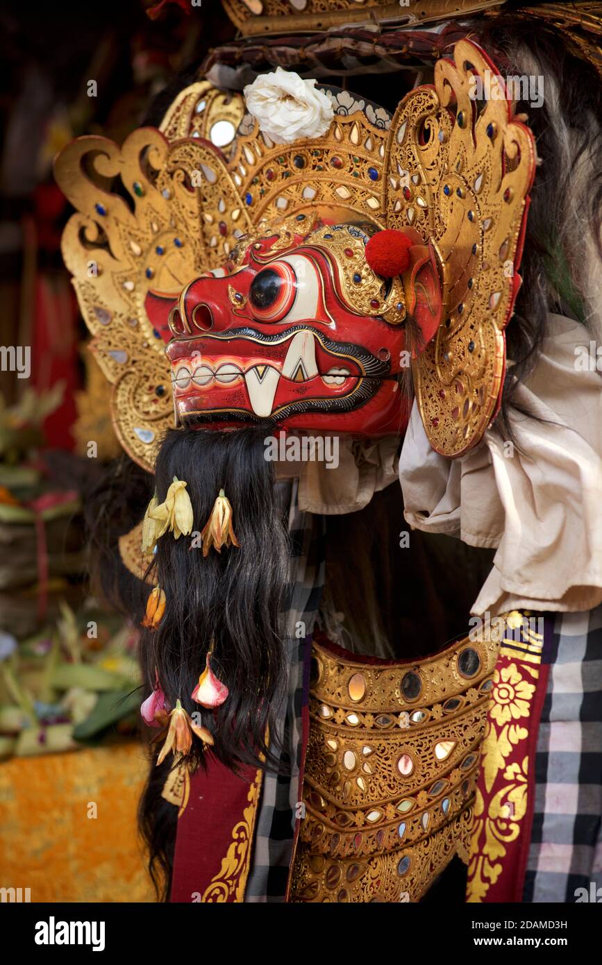 Balinese traditional scary mask hi-res stock photography and images - Alamy