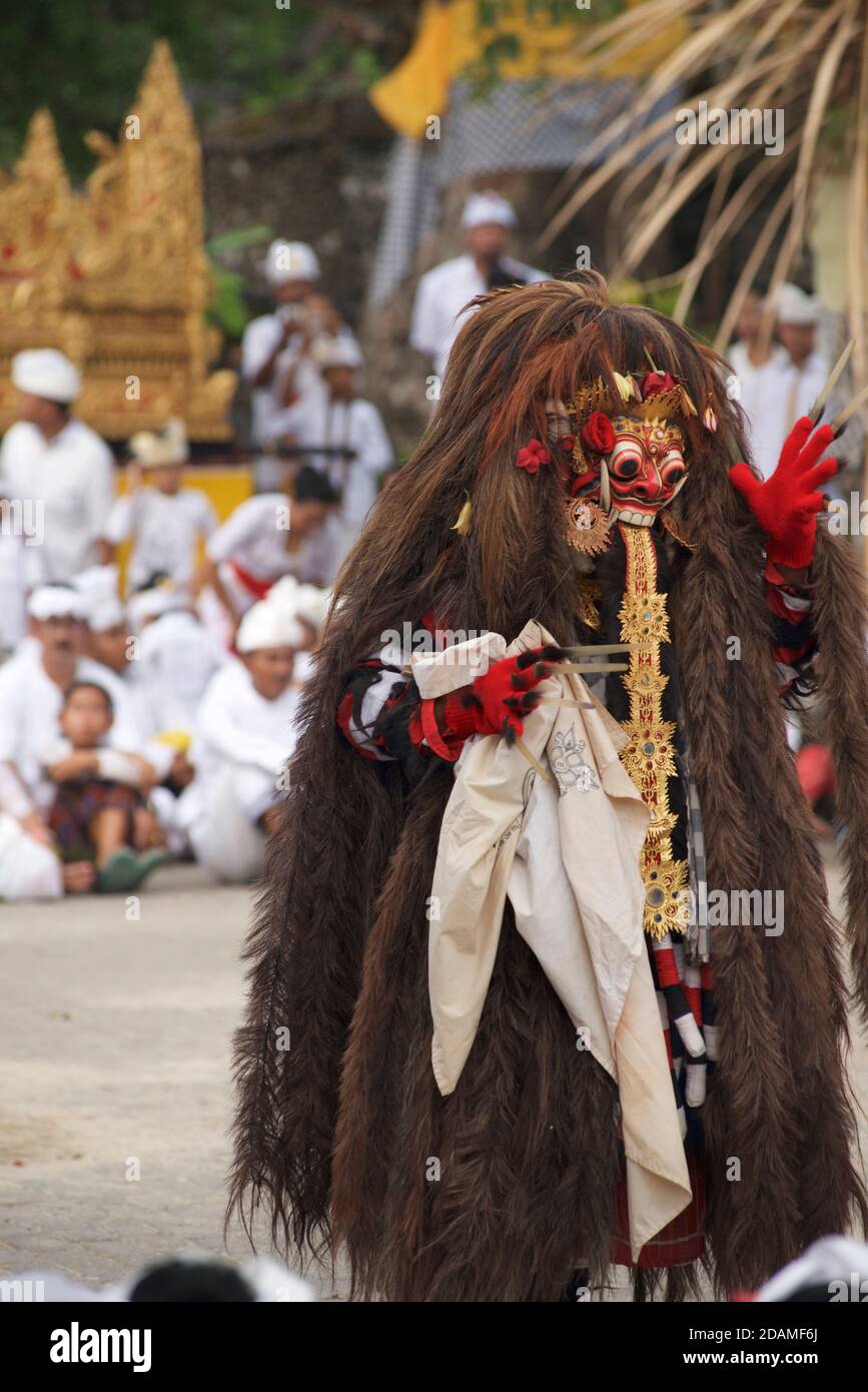 Rangda bali dance hi-res stock photography and images - Alamy