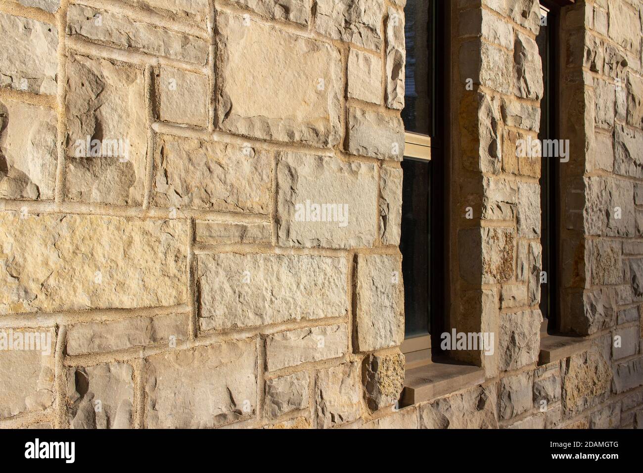 White ashlar stone blocks hi-res stock photography and images - Alamy