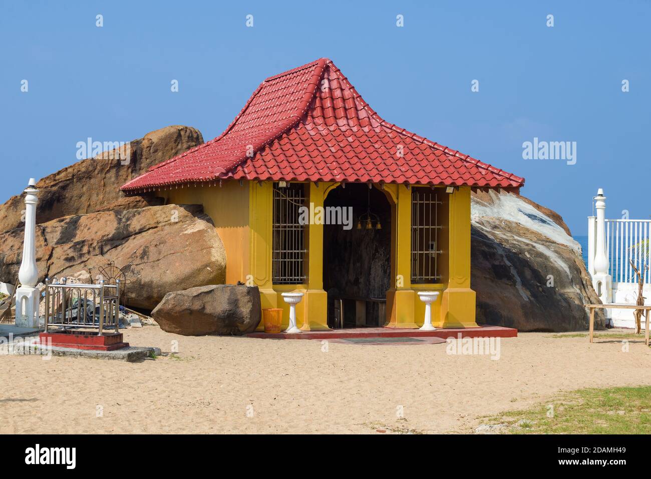 Modara devalaya hi-res stock photography and images - Alamy