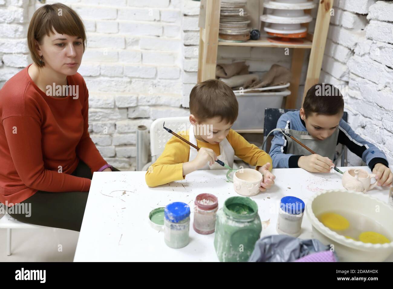 Pottery Making Family High Resolution Stock Photography and Images - Alamy