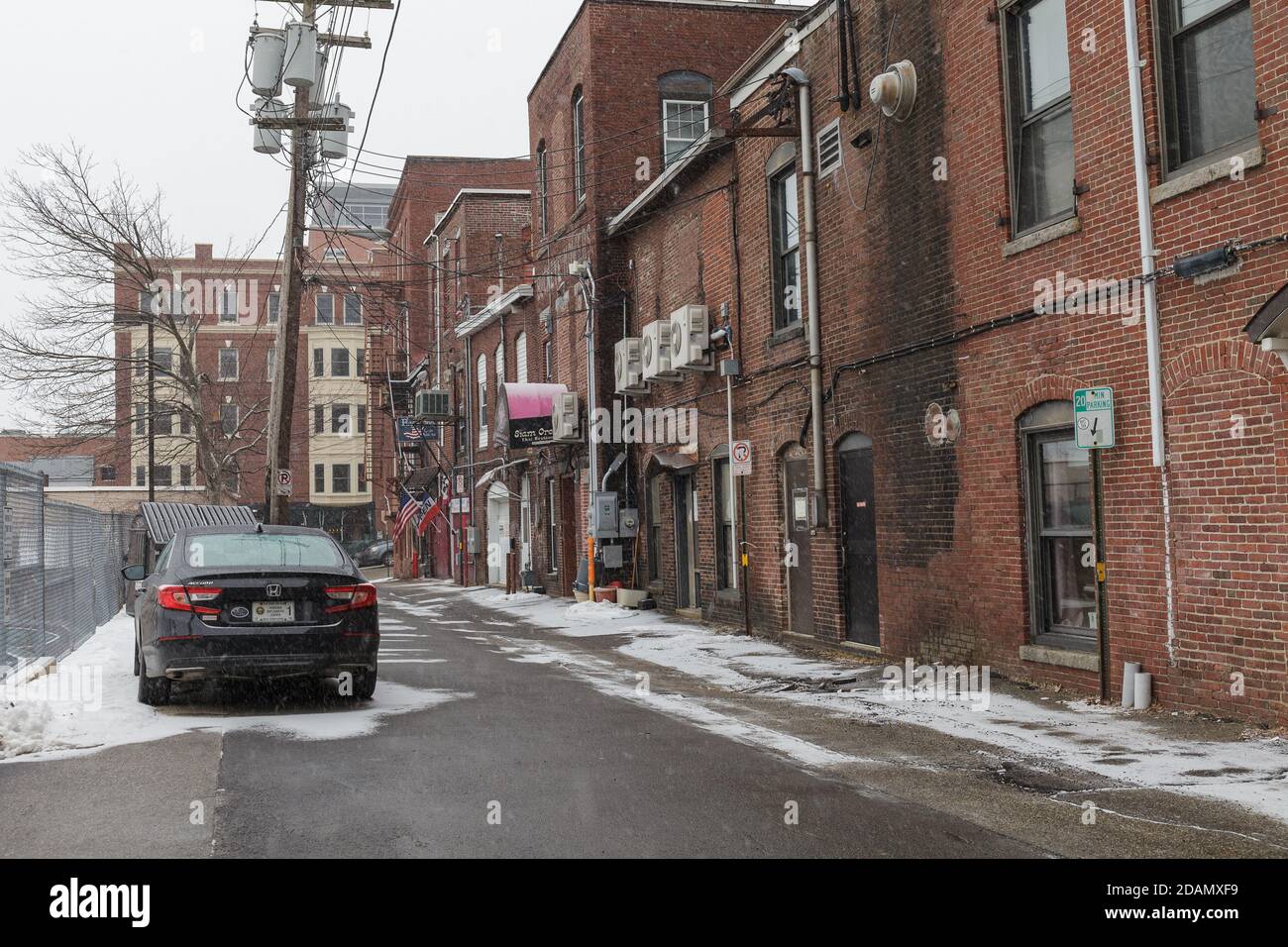 Manchester new hampshire downtown hi-res stock photography and images ...