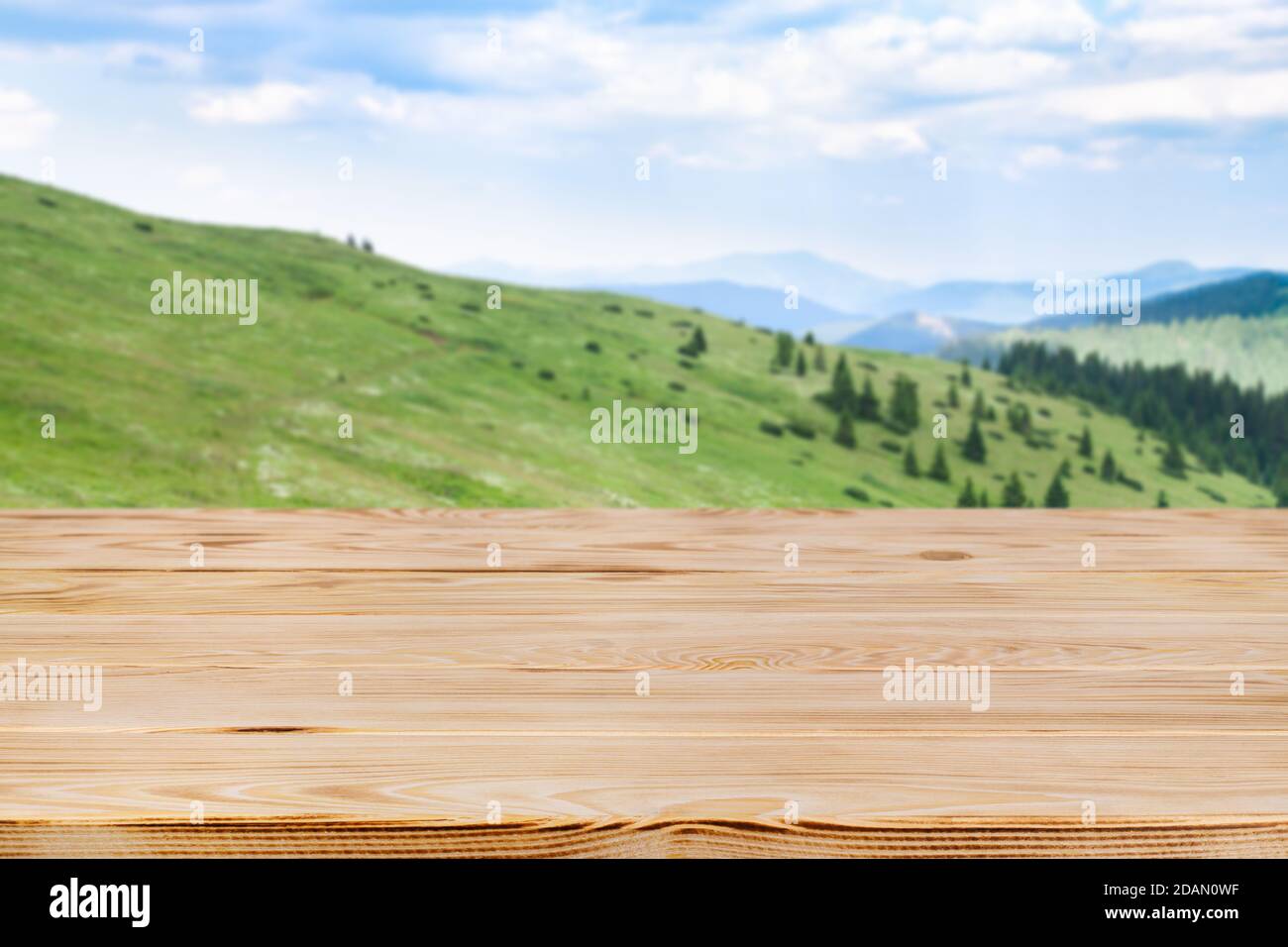 Empty wooden table green hi-res stock photography and images - Alamy