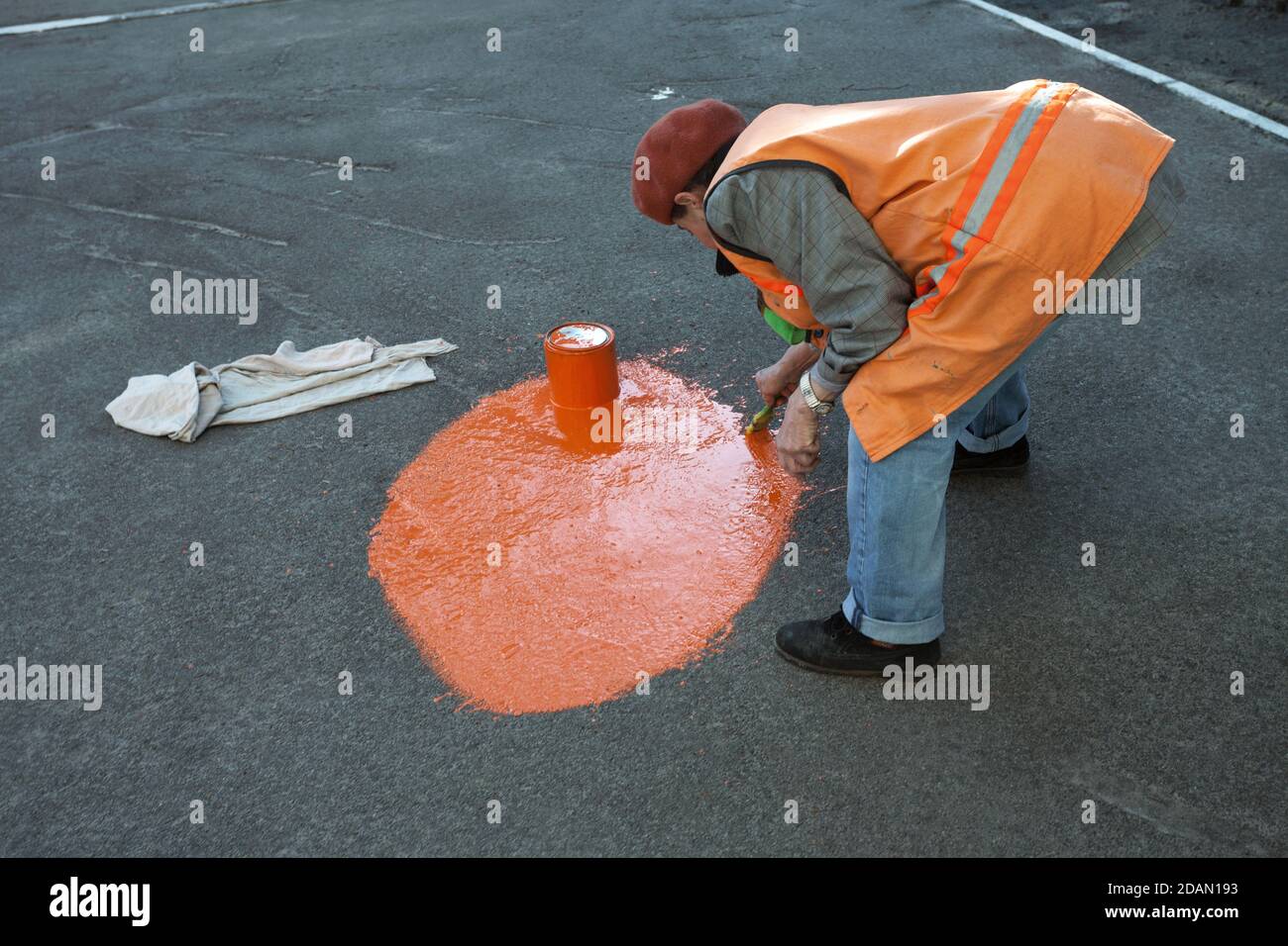 Street worker art hi-res stock photography and images - Alamy